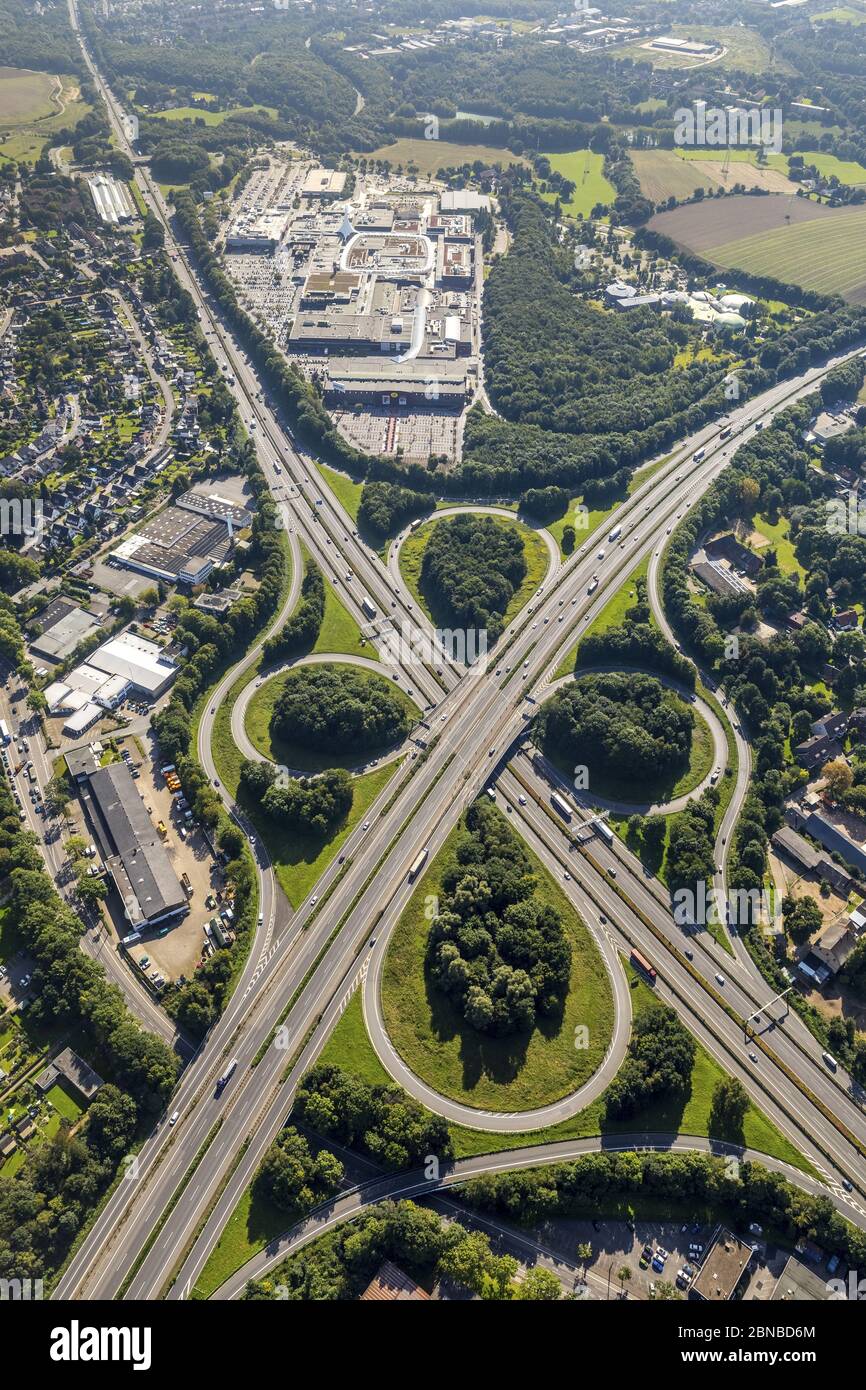 Interchange retail park hi-res stock photography and images - Alamy