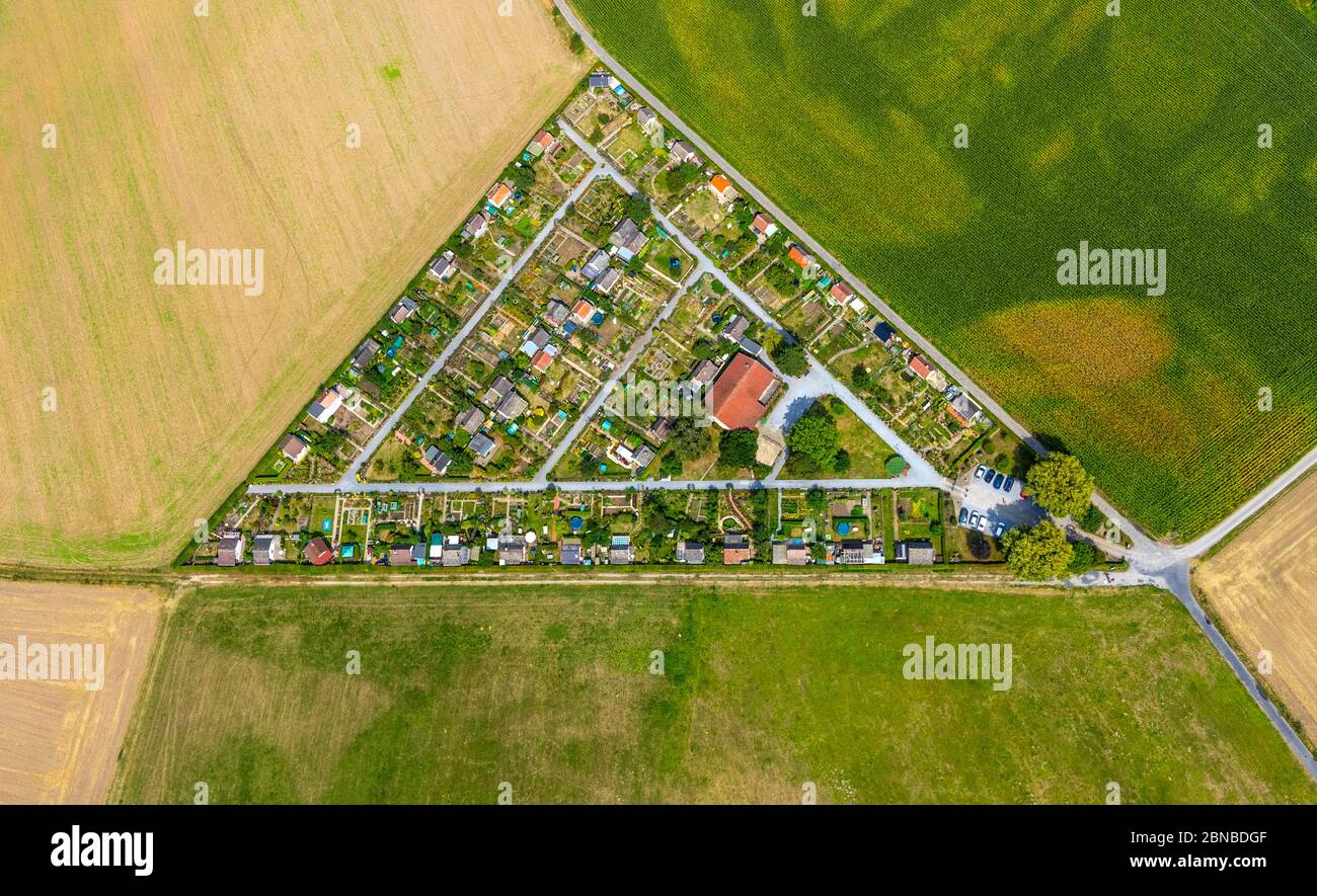 Triangular Plots High Resolution Stock Photography and Images - Alamy