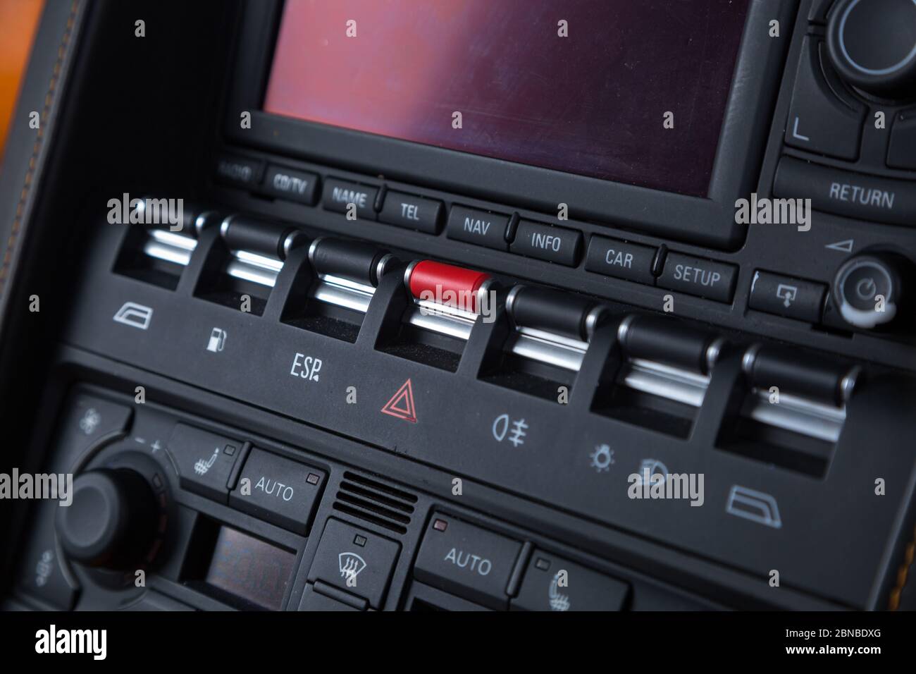 Infotainment screens hi-res stock photography and images - Alamy