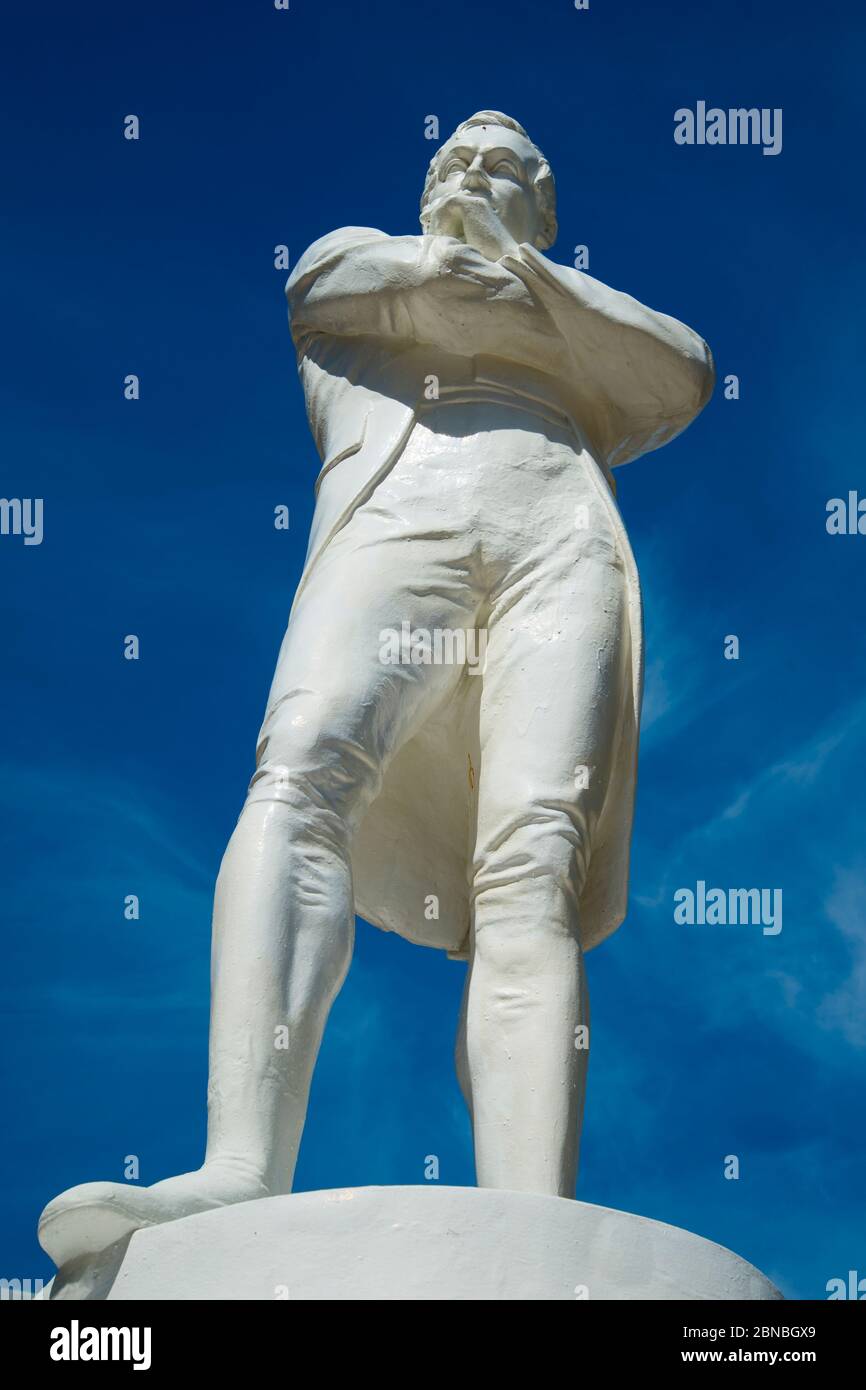 Raffles singapore statue hi-res stock photography and images - Alamy
