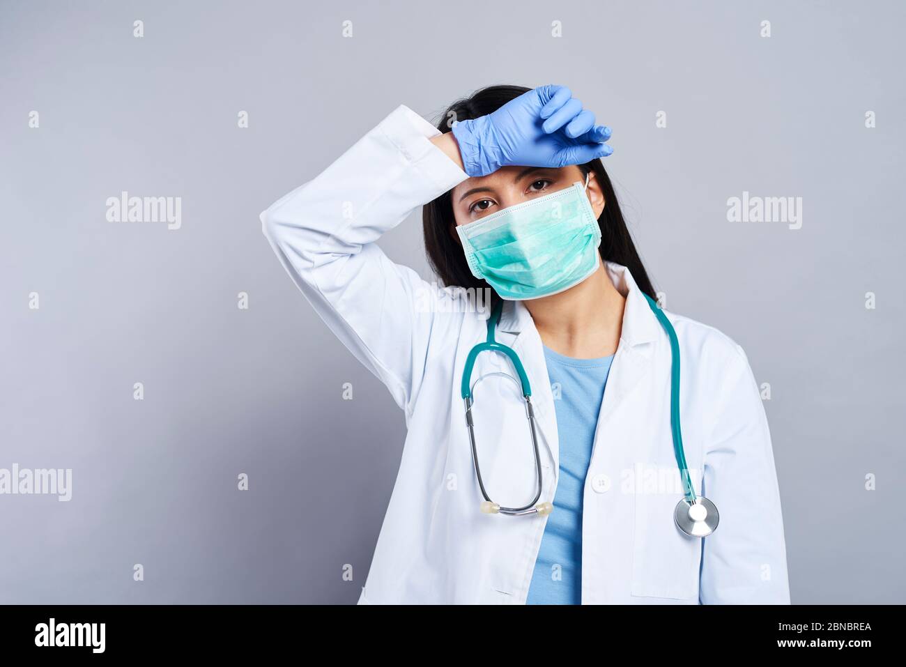 Doctor shot hi-res stock photography and images - Alamy
