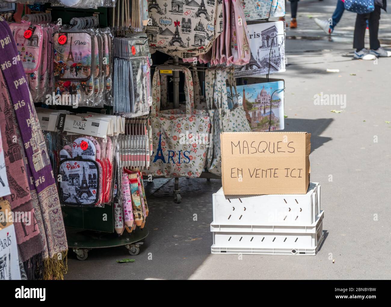 Masks paris hi-res stock photography and images - Alamy