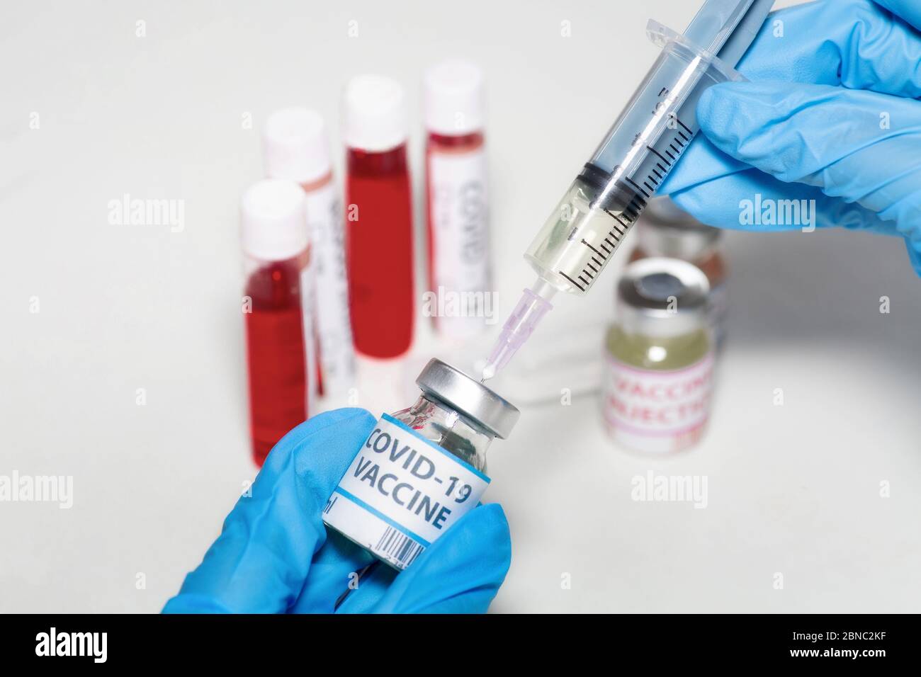 Hand blood needle hi-res stock photography and images - Alamy