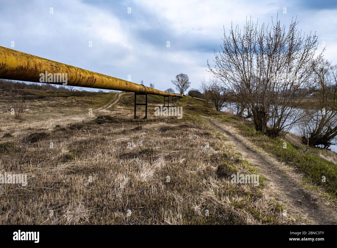 Above ground water pipe hi-res stock photography and images - Alamy