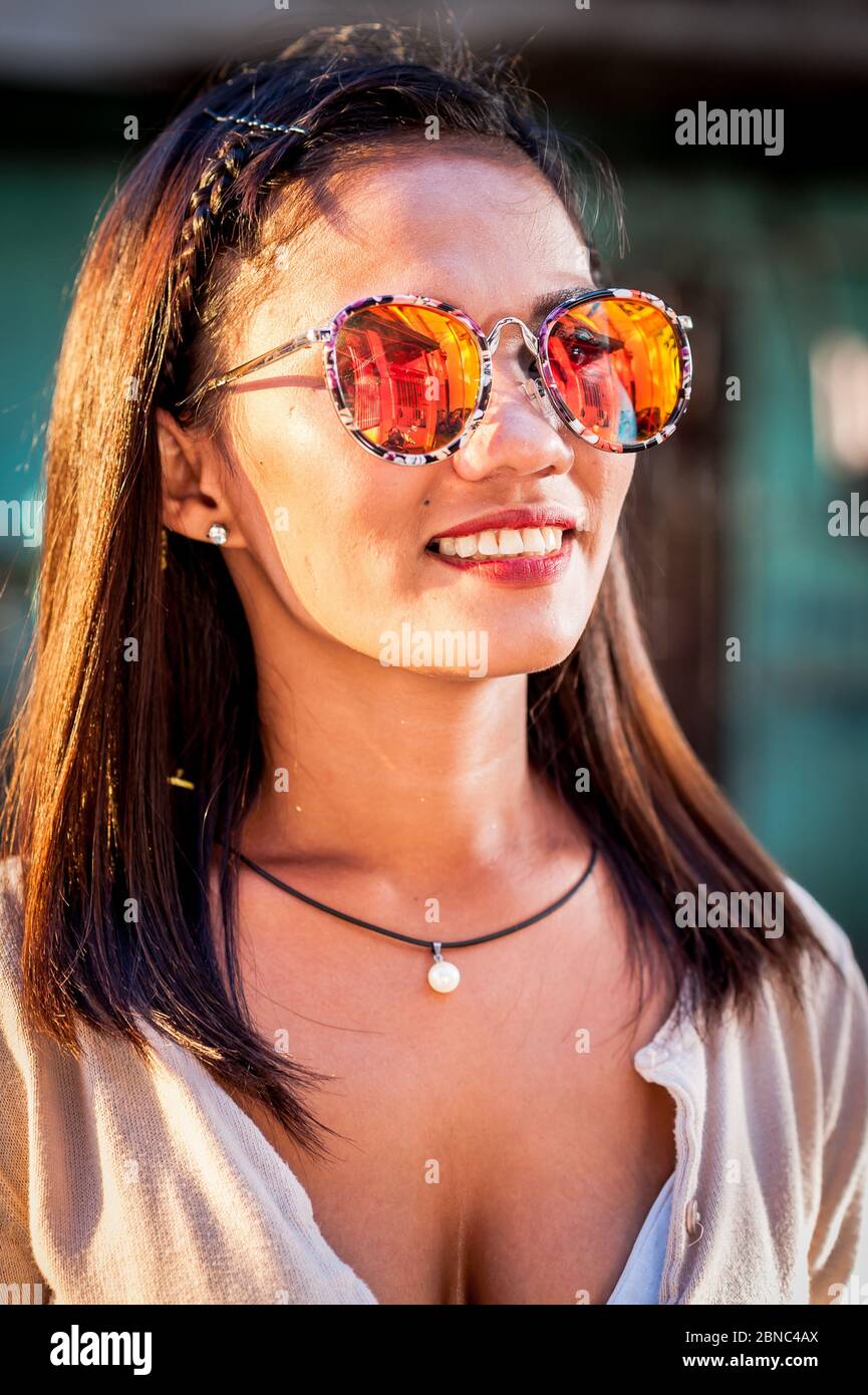 Cute face filipino hi-res stock photography and images - Alamy