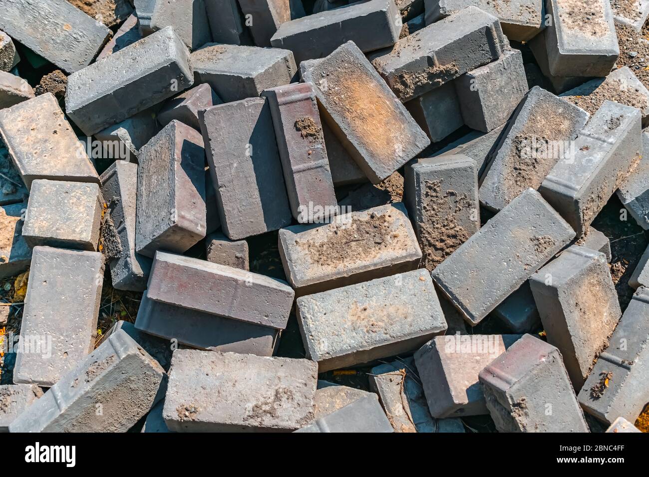 Cement bricks together hi-res stock photography and images - Alamy