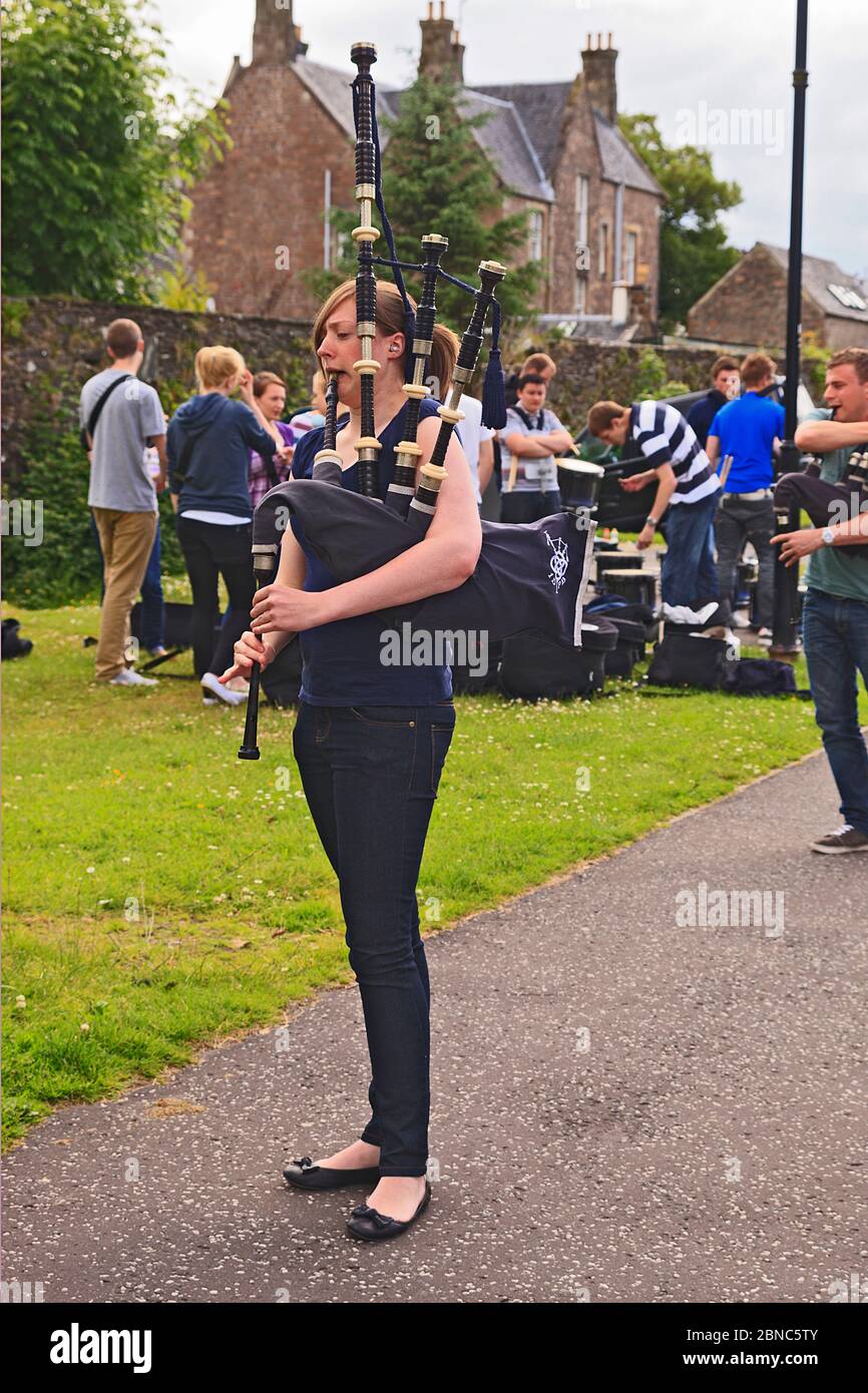 Female piper hi-res stock photography and images - Alamy