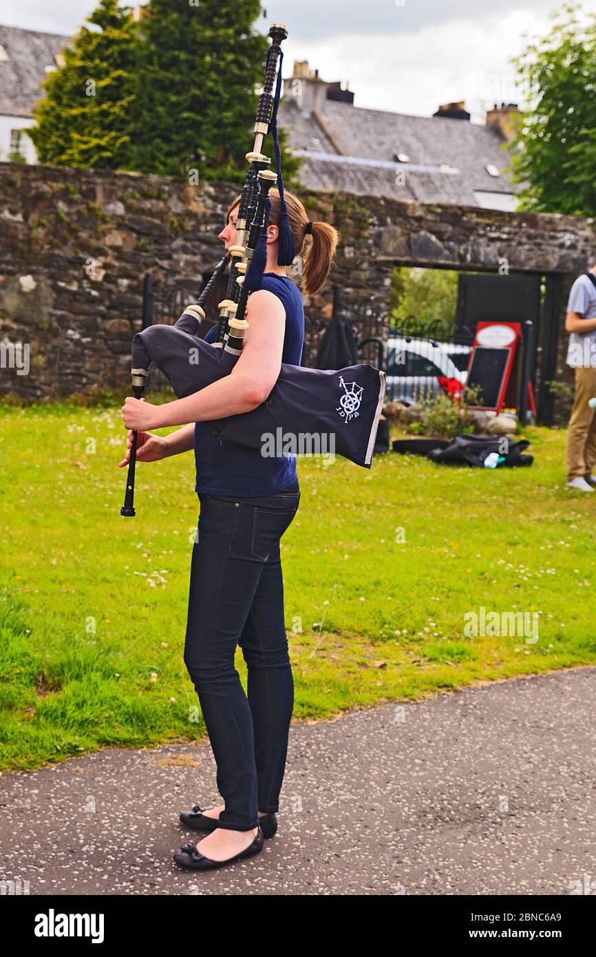 Female piper hi-res stock photography and images - Alamy