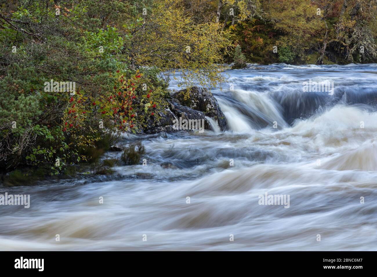 River affric hi-res stock photography and images - Alamy