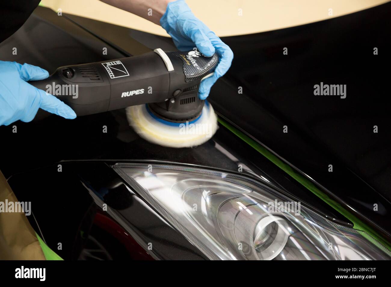 Polishing marks hi-res stock photography and images - Alamy