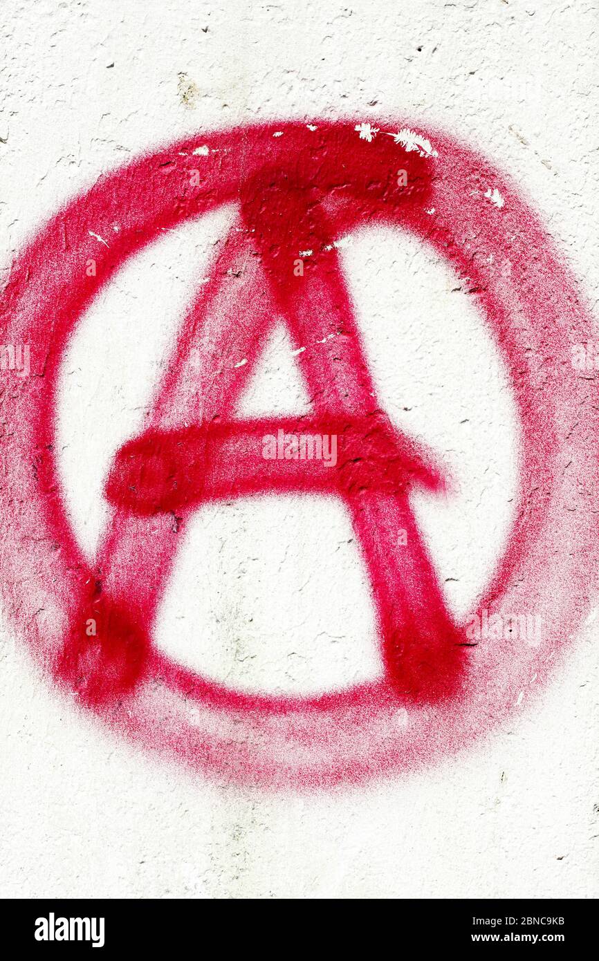 Red anarchy symbol hi-res stock photography and images - Alamy