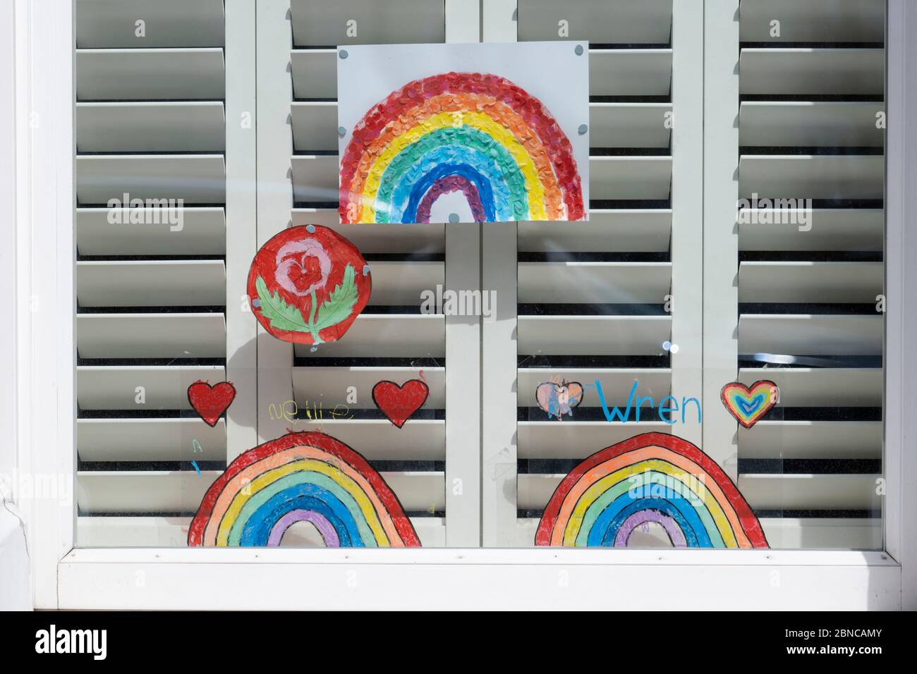 Pictures of rainbow in window 2020 hi-res stock photography and images ...