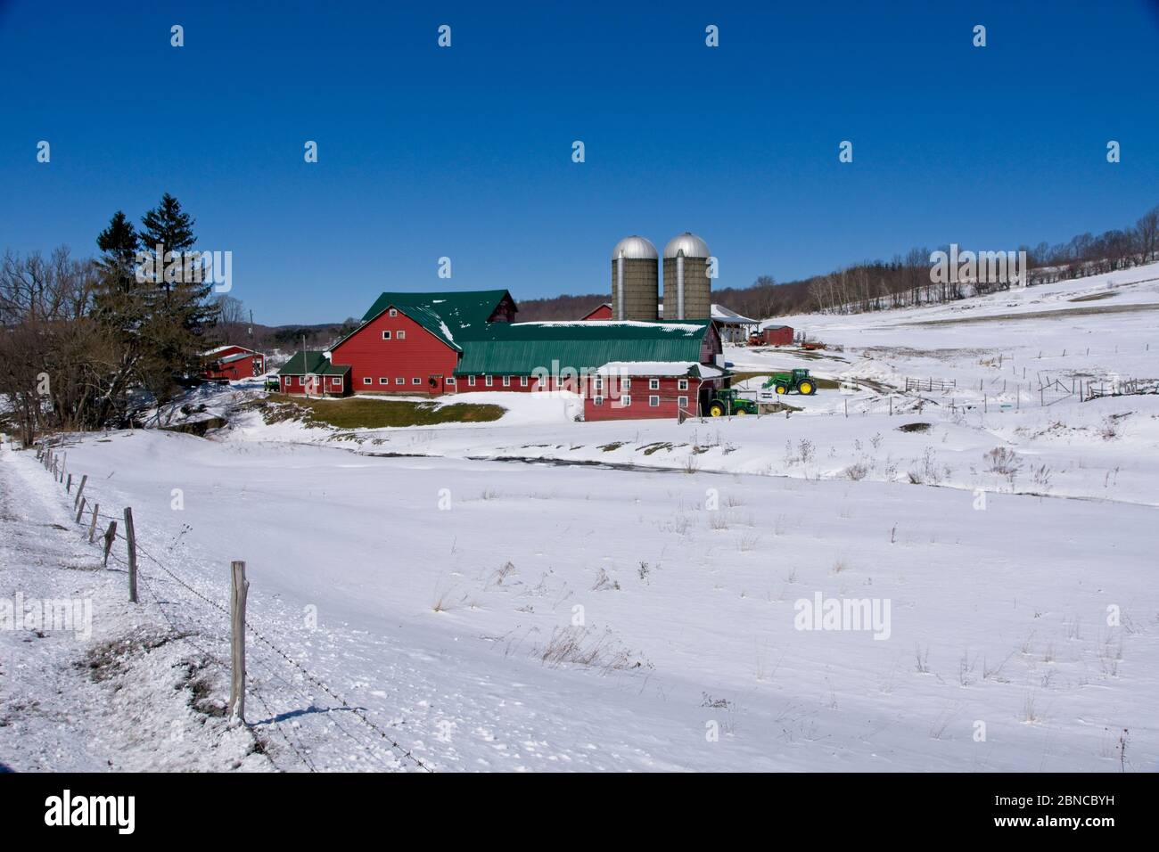 Farm in snow in upstate new york Stock Photo - Alamy