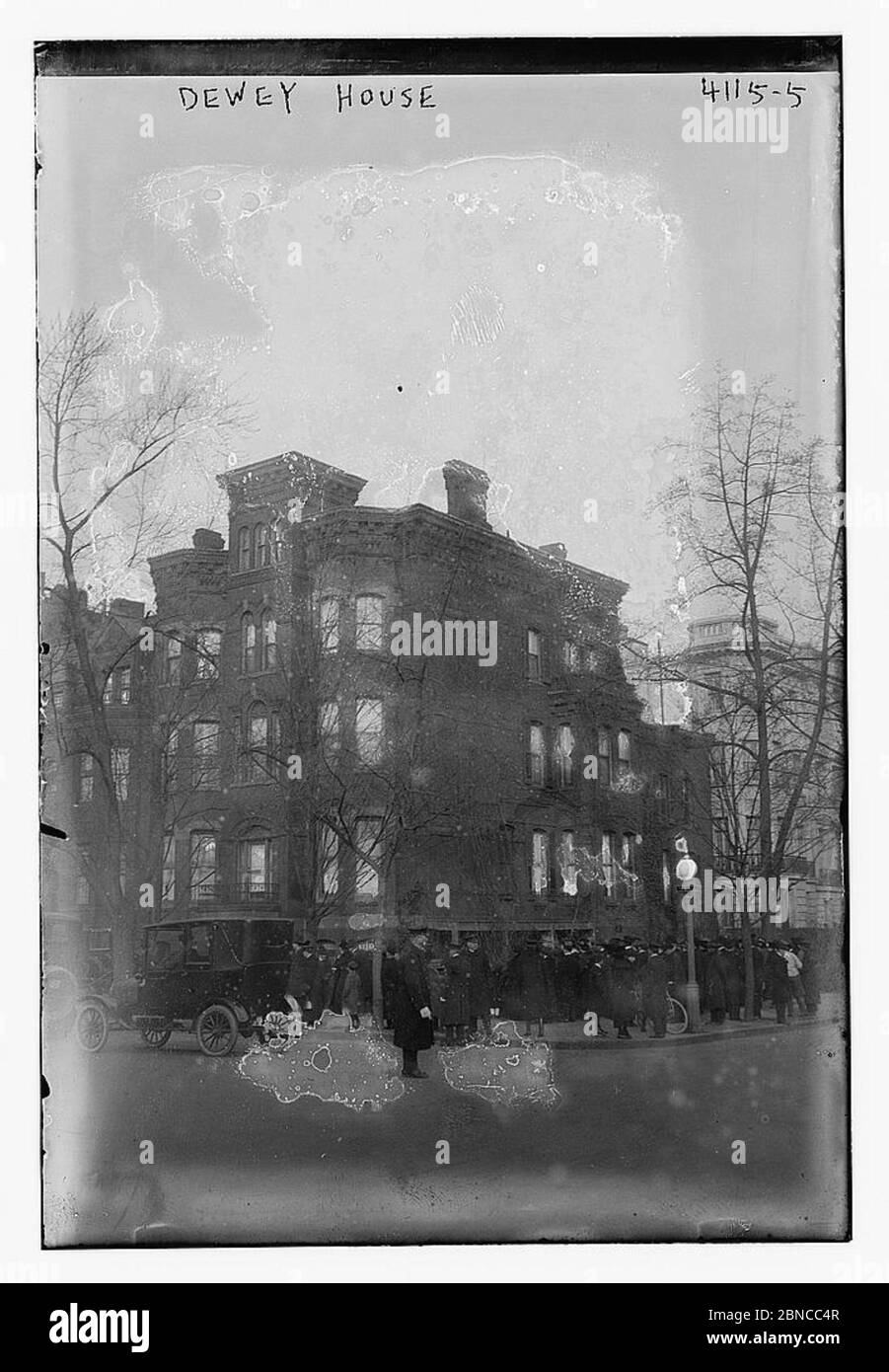 Dewey house hi-res stock photography and images - Alamy