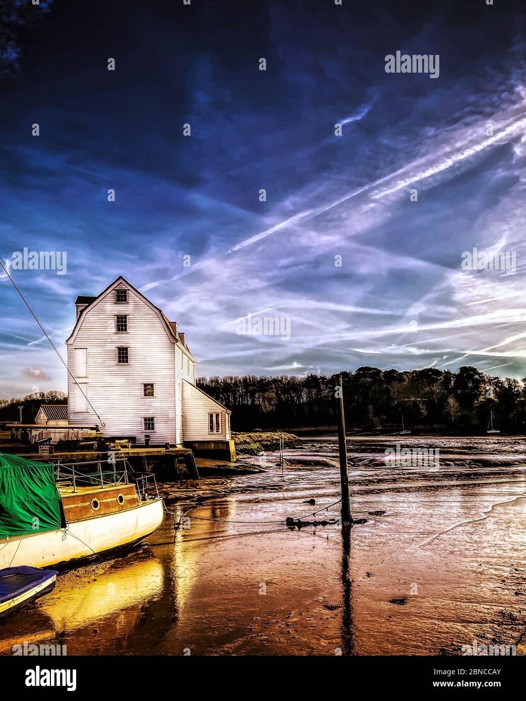 Woodbridge Tide Mill Stock Photo - Alamy