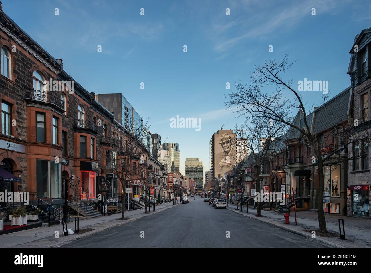 Night empty street hi-res stock photography and images - Alamy