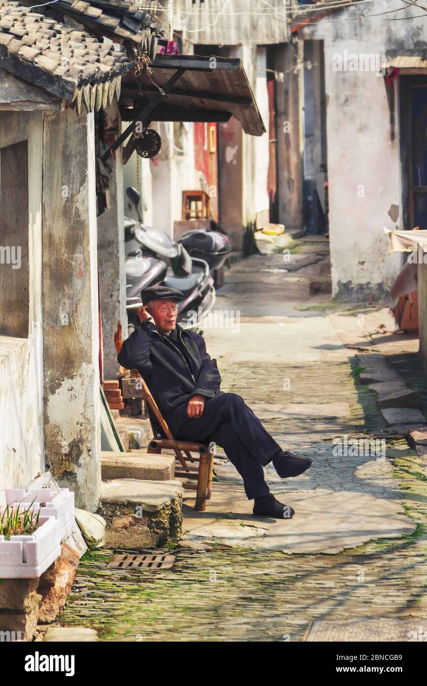 Streetscape of Suzhou, Ancient Chinese village near Shanghai Stock ...