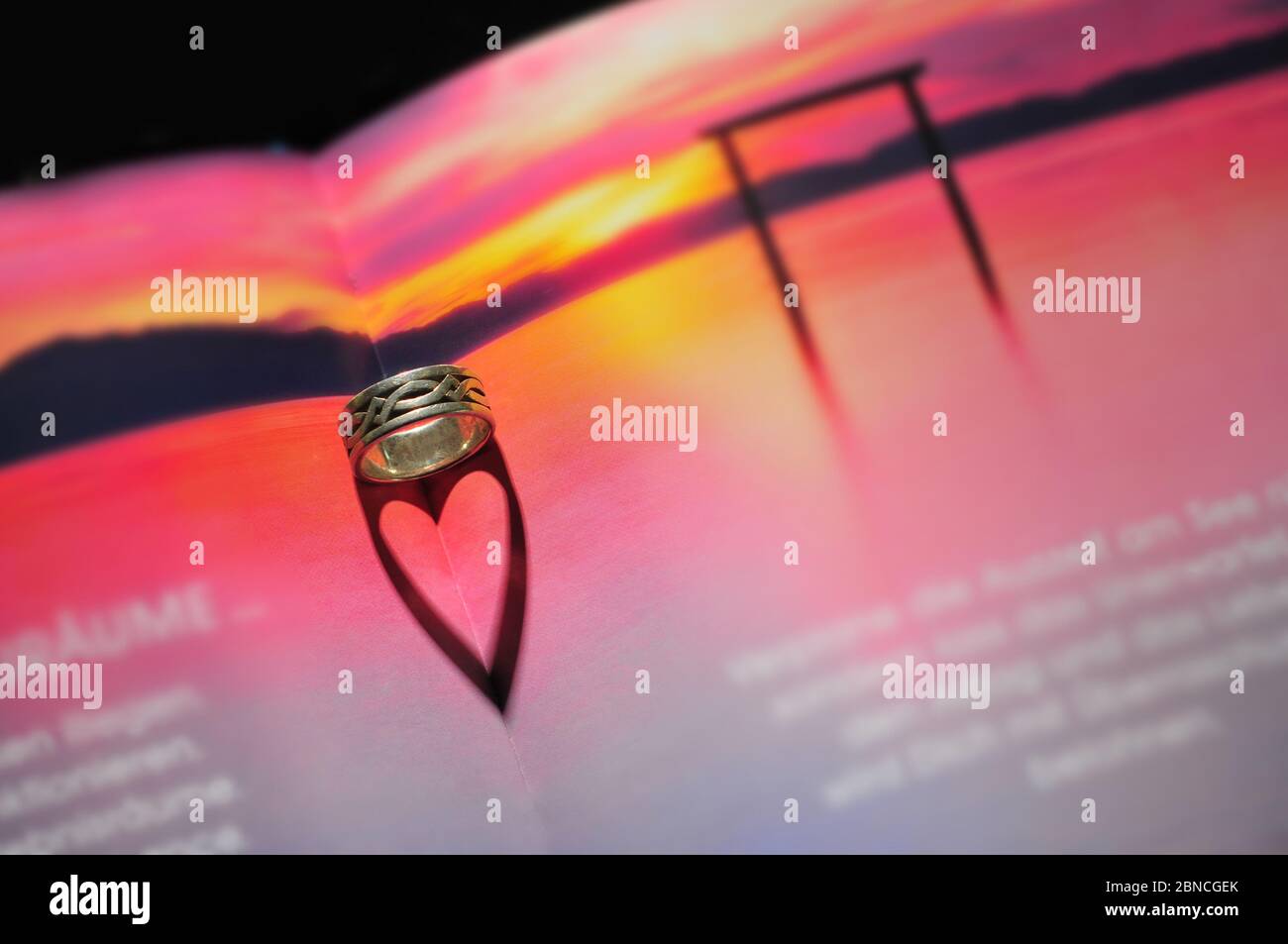 Symbol symbolism hi-res stock photography and images - Alamy