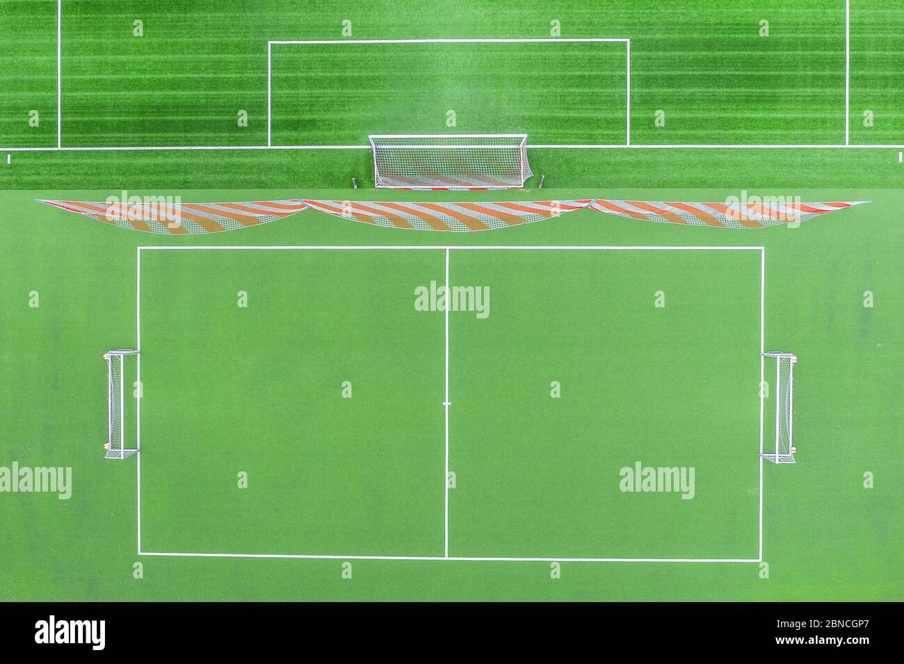 Empty soccer field hi-res stock photography and images - Alamy