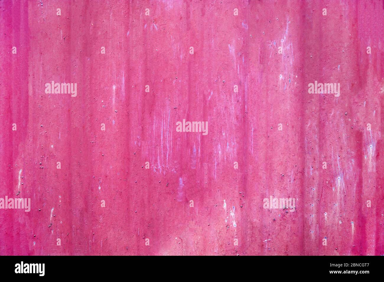 Vintage magenta metal wall background Stock Photo - Alamy