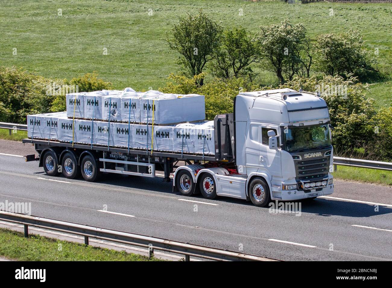 H+H Celcon Block Standard Grade construction materials on flatbed ...