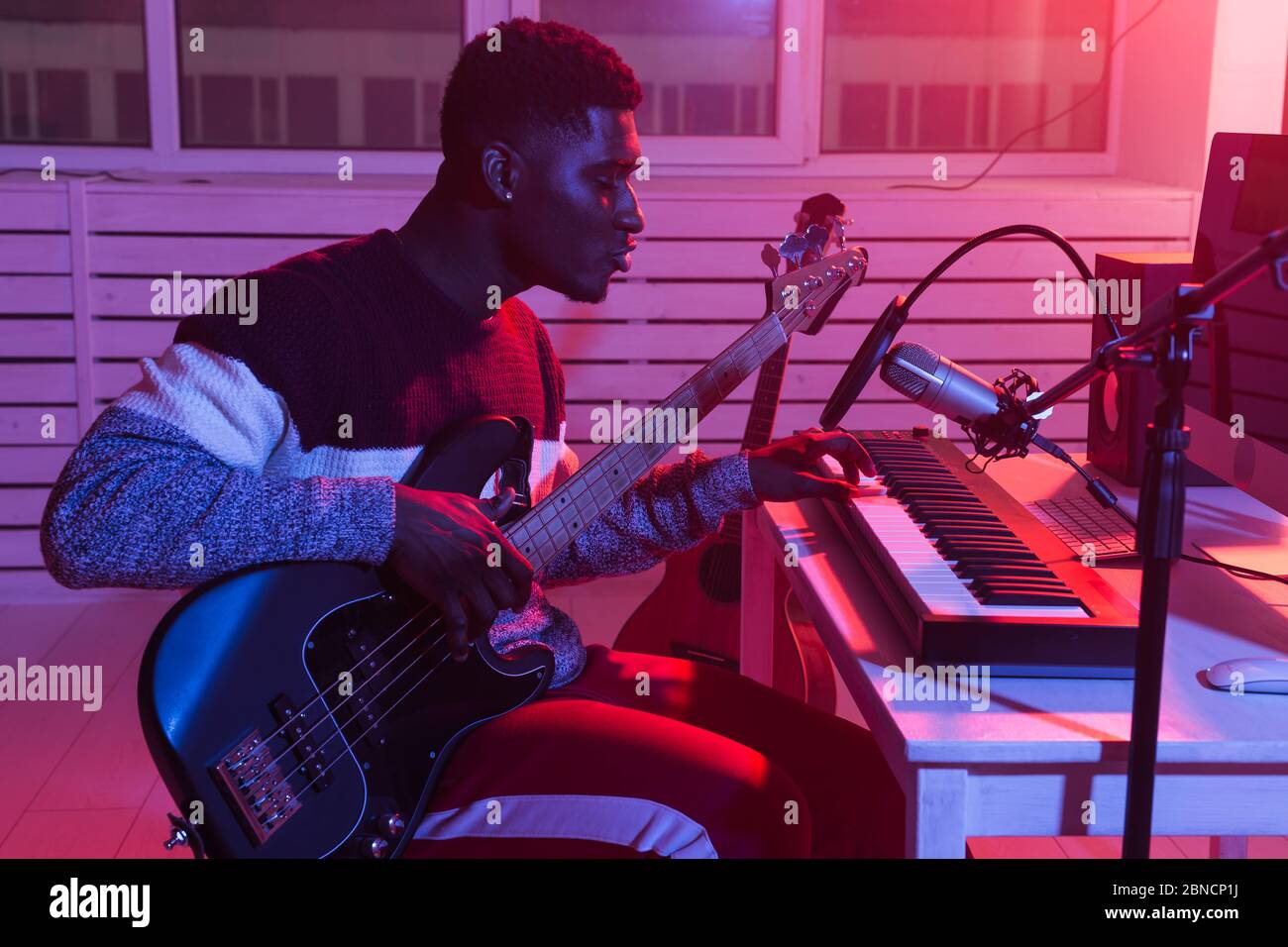 African bass guitar hi-res stock photography and images - Alamy