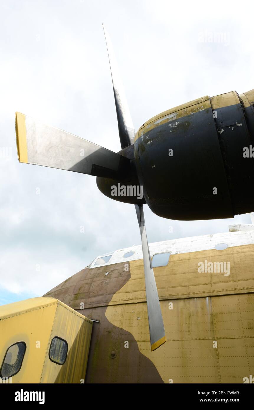 Blackburn beverley transport aircraft hi-res stock photography and ...