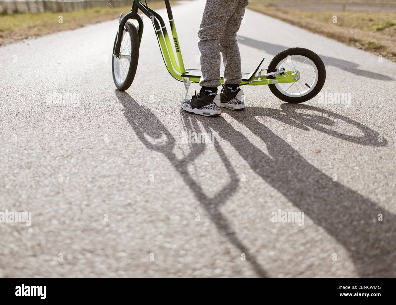 Boy feet car hi-res stock photography and images - Alamy