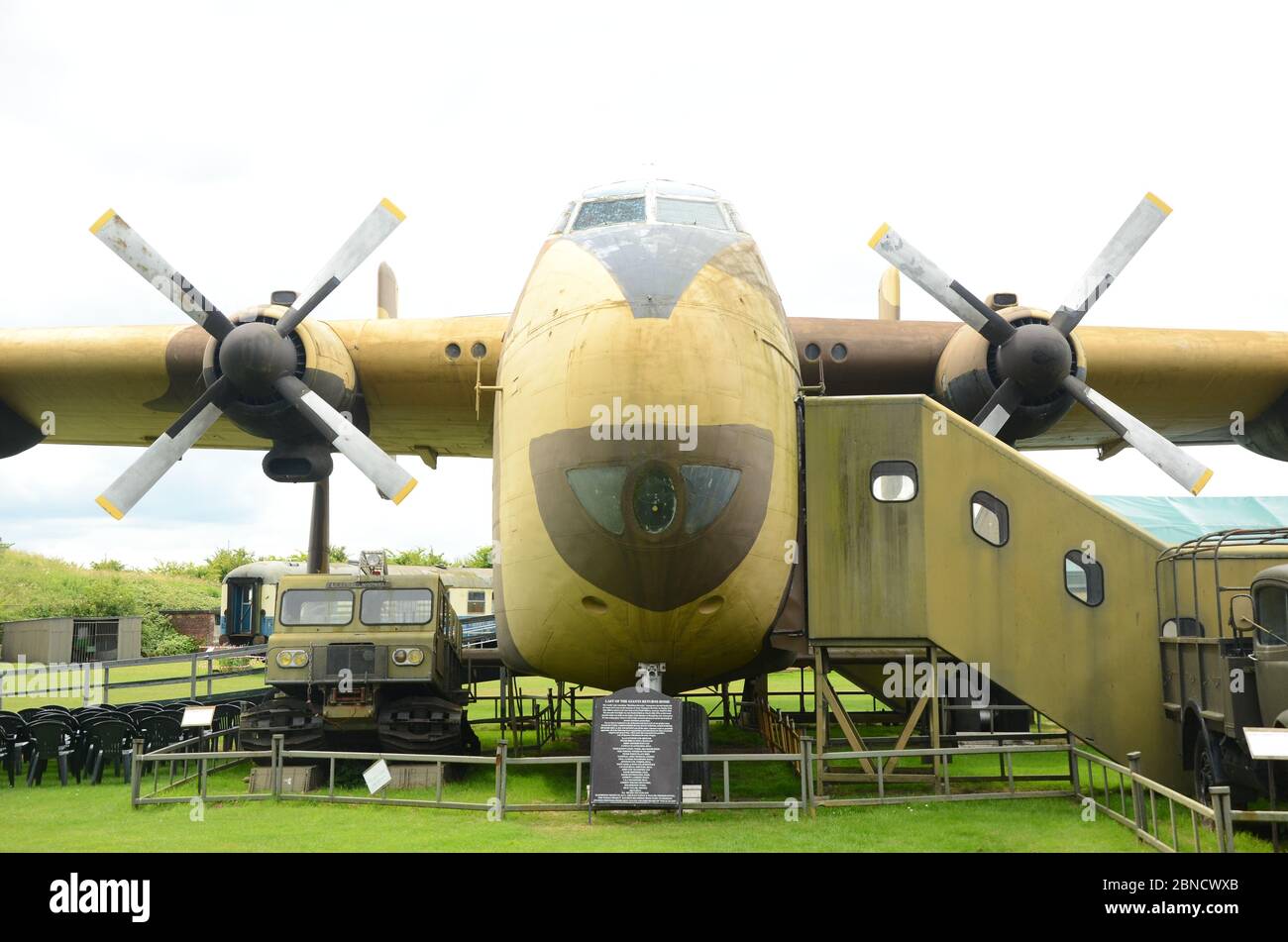 Blackburn beverley aircraft hi-res stock photography and images - Alamy