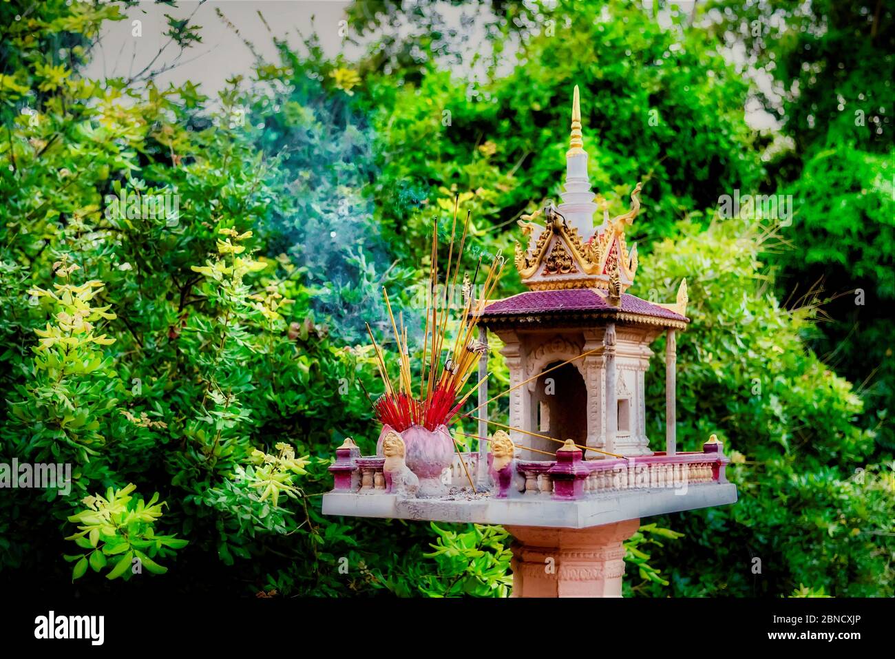 Mini buddha temple hi-res stock photography and images - Alamy