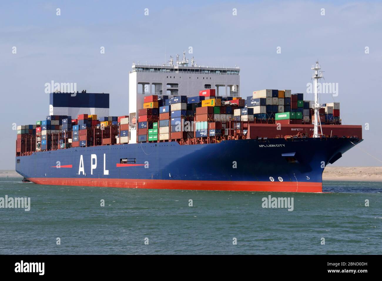 Container shipment hi-res stock photography and images - Alamy
