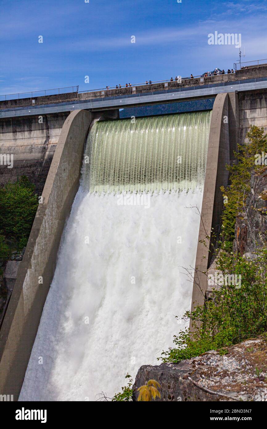 Overflow spillway hi-res stock photography and images - Alamy