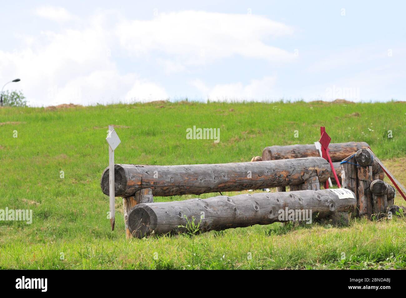 Animal sequence jump horse hi-res stock photography and images - Alamy