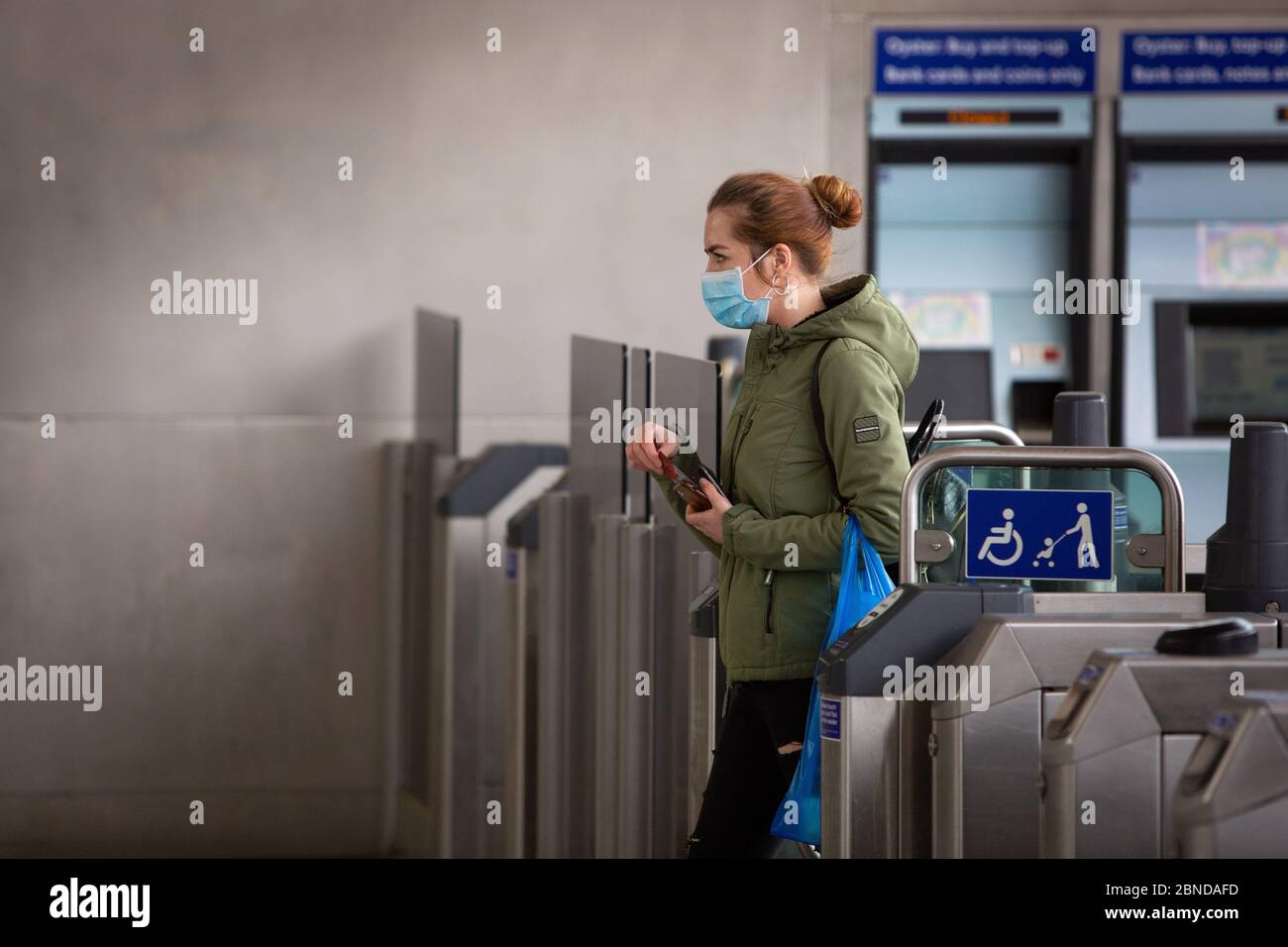 Ticket barrier hi-res stock photography and images - Alamy