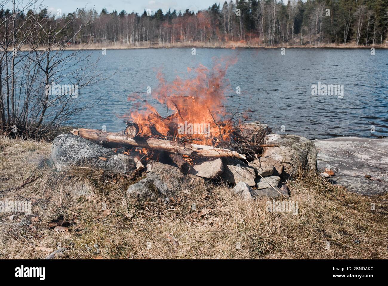 Fire next to a river hi-res stock photography and images - Alamy