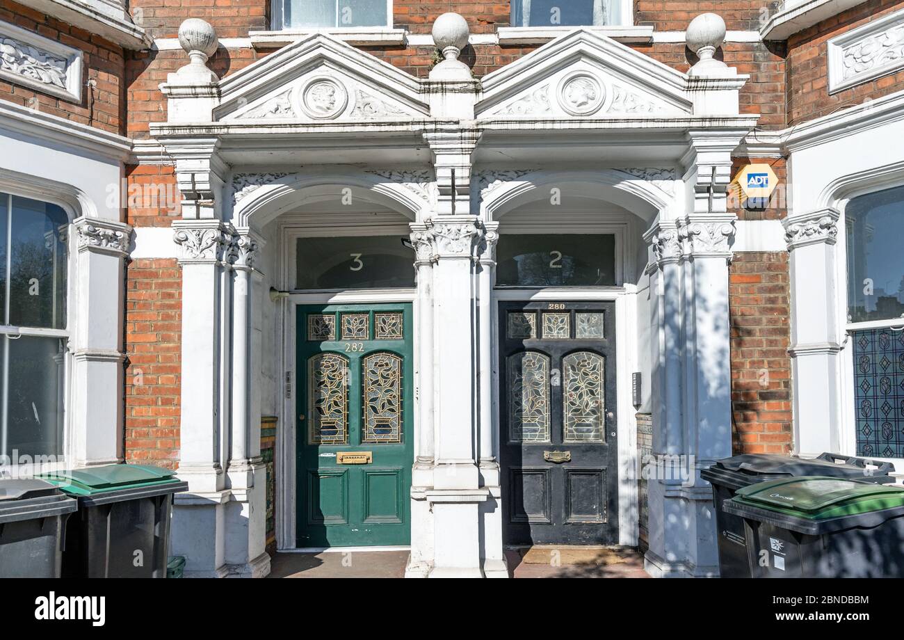 Victorian houses london garden hi-res stock photography and images - Alamy