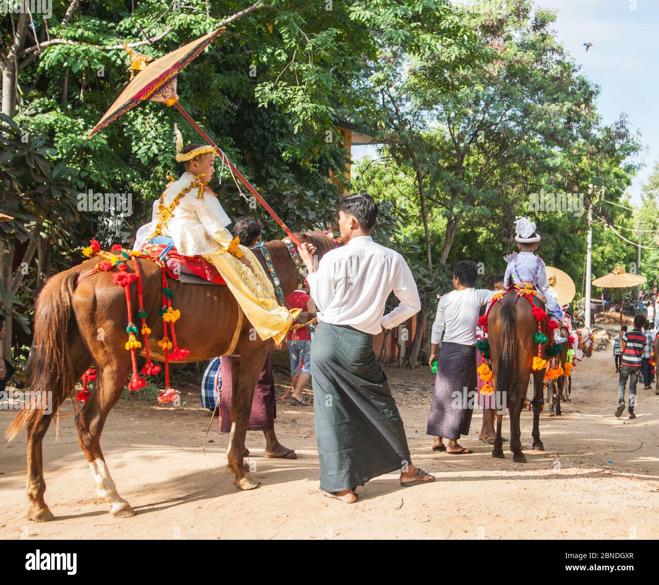 Mayanmar photos hi-res stock photography and images - Alamy