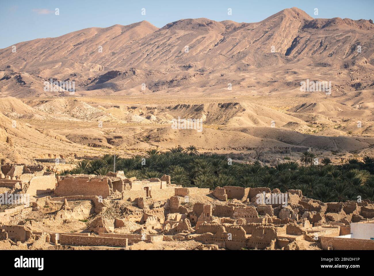 welcome to the tunisian desert Stock Photo - Alamy