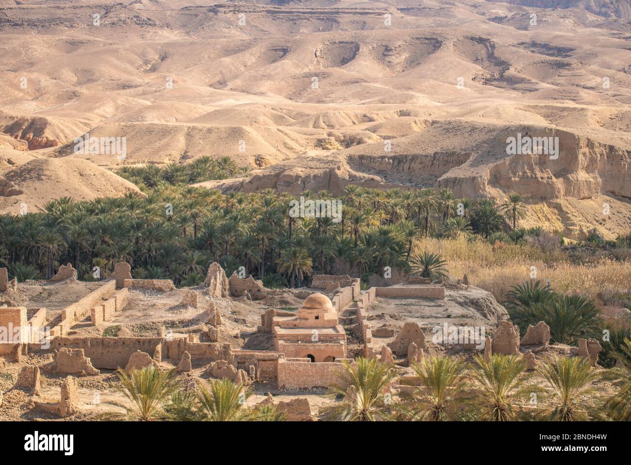 welcome to the tunisian desert Stock Photo - Alamy
