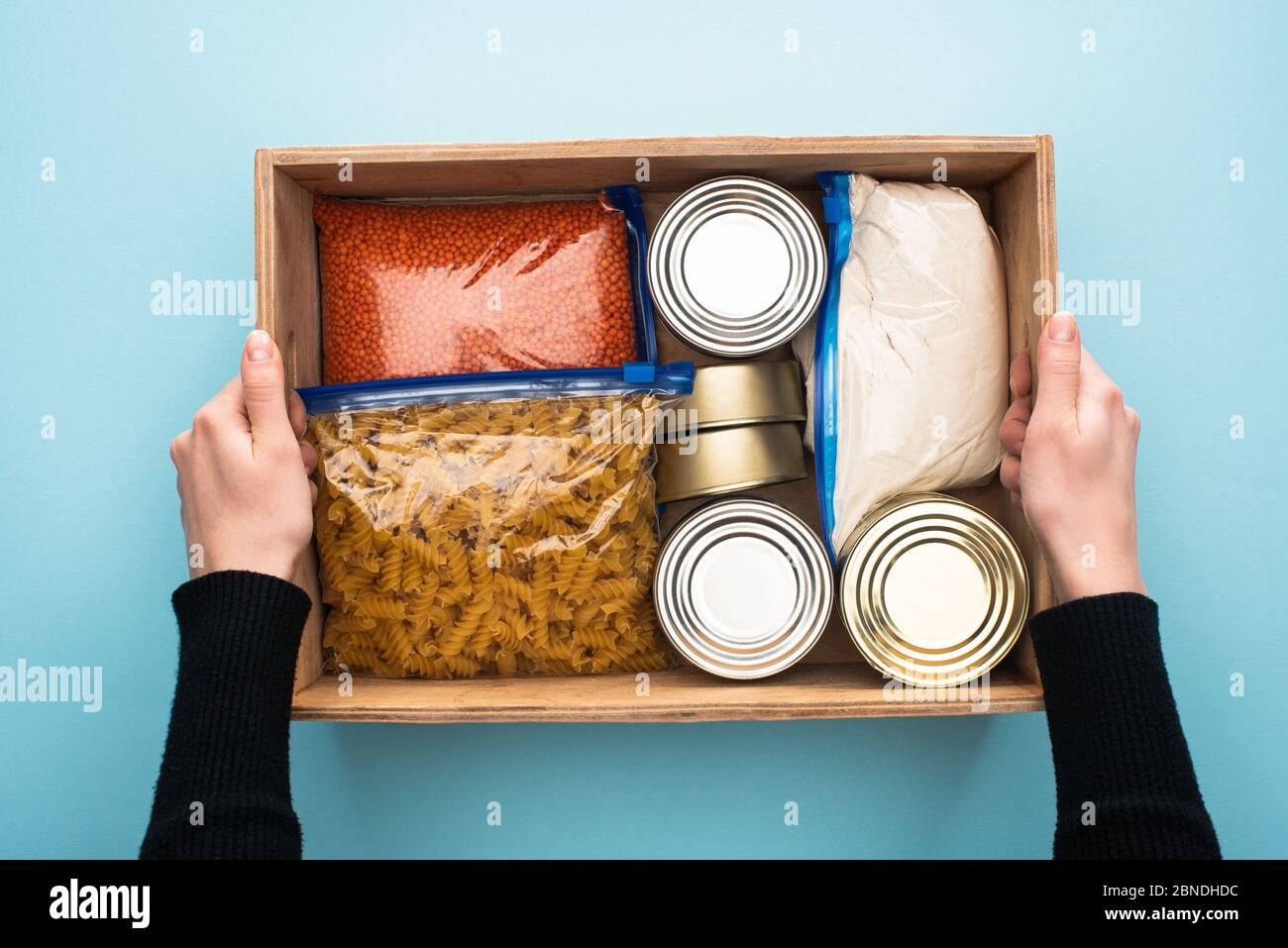 Box of cans hi-res stock photography and images - Alamy
