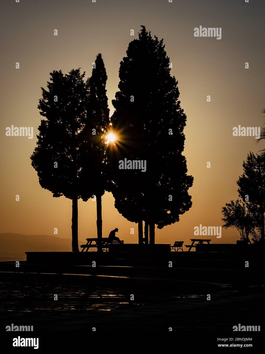 Person sun beam hi-res stock photography and images - Alamy