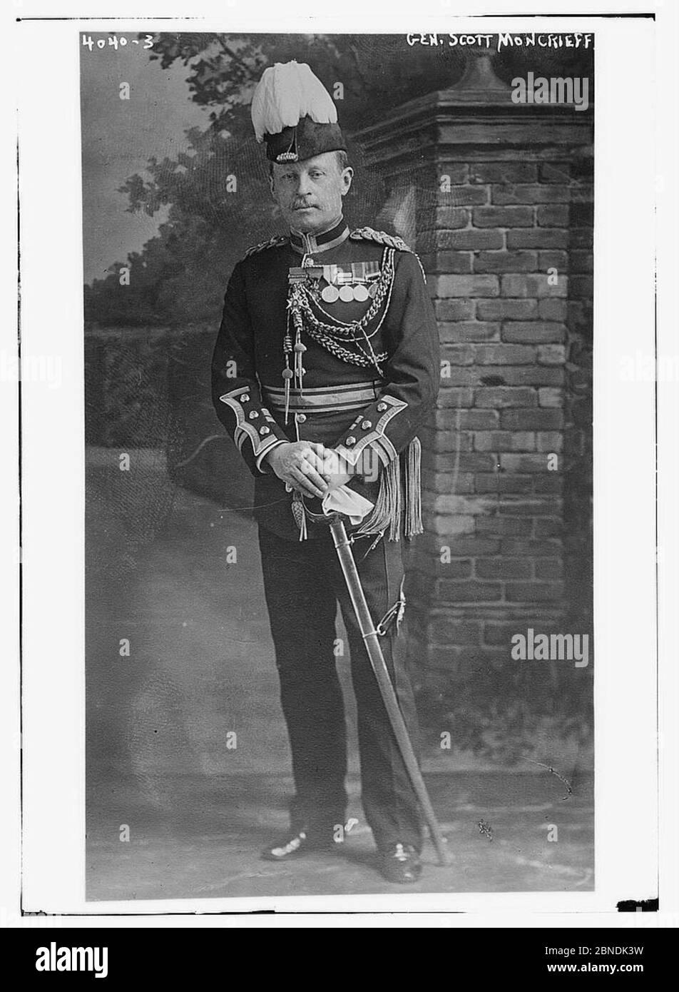 Moncrieff Black and White Stock Photos & Images - Alamy