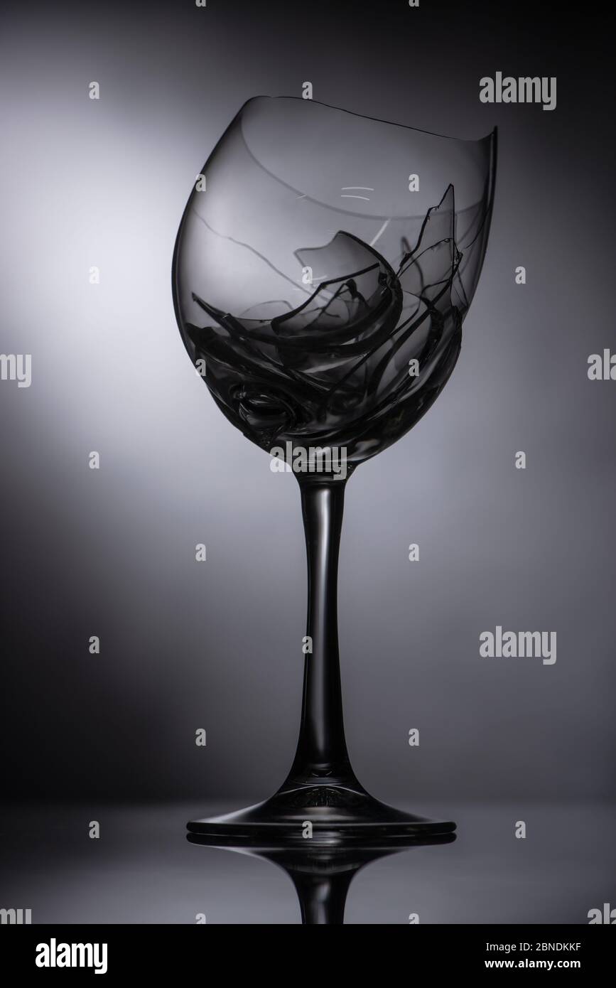 Sharp glass hi-res stock photography and images - Alamy