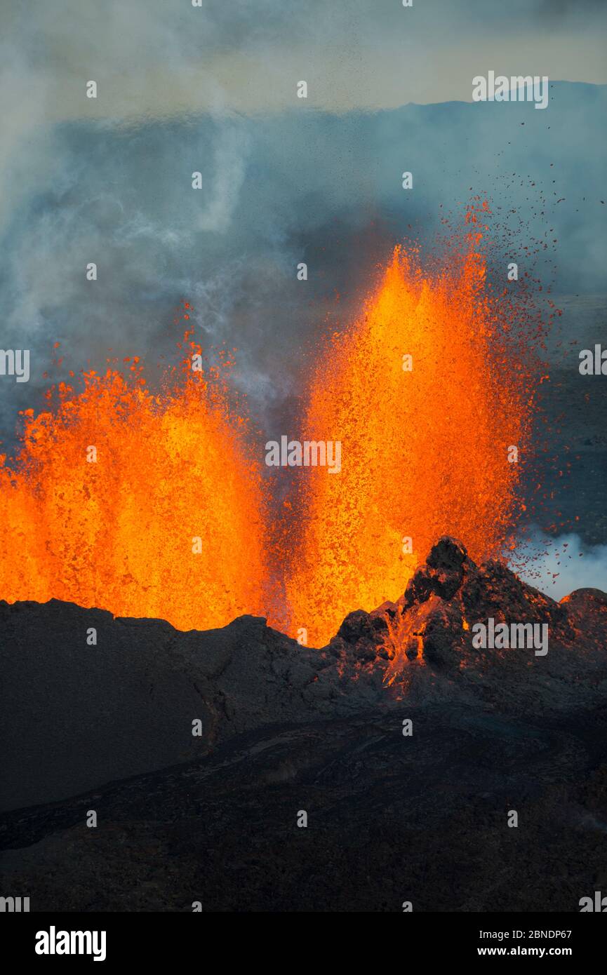 2014 bardarbunga is a subglacial stratovolcano located under the ...