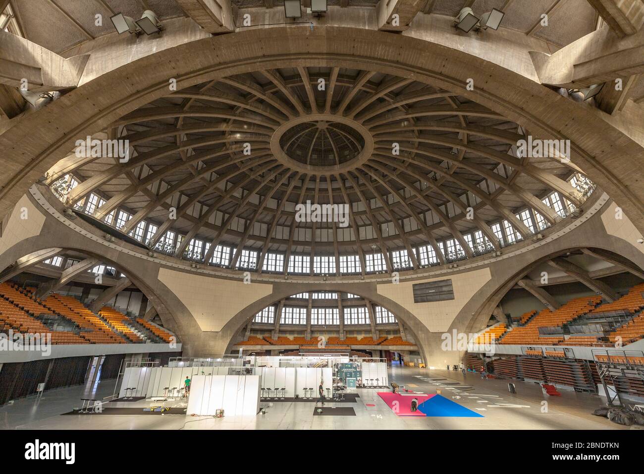 Max berg dome hi-res stock photography and images - Alamy