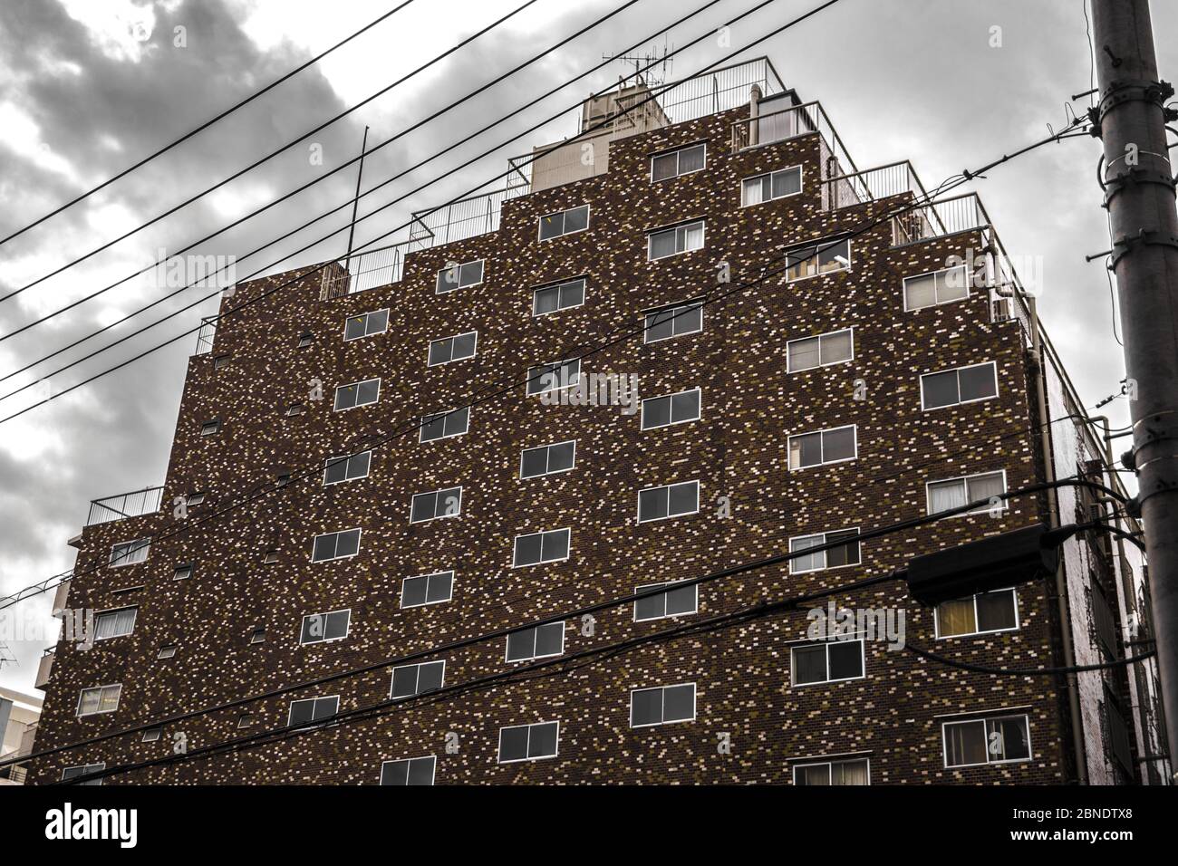 Red brick building tokyo hi-res stock photography and images - Alamy