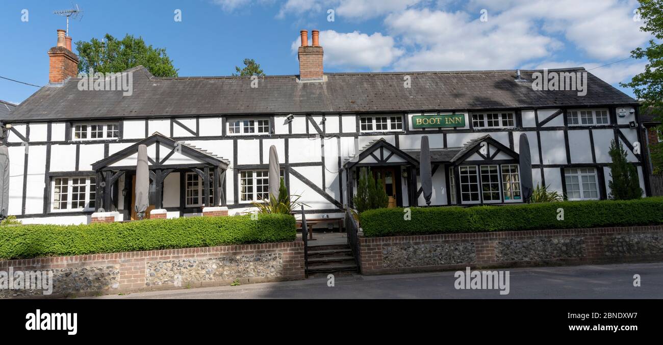 The Boot Inn - public house - Church Lane, Houghton, Stockbridge ...