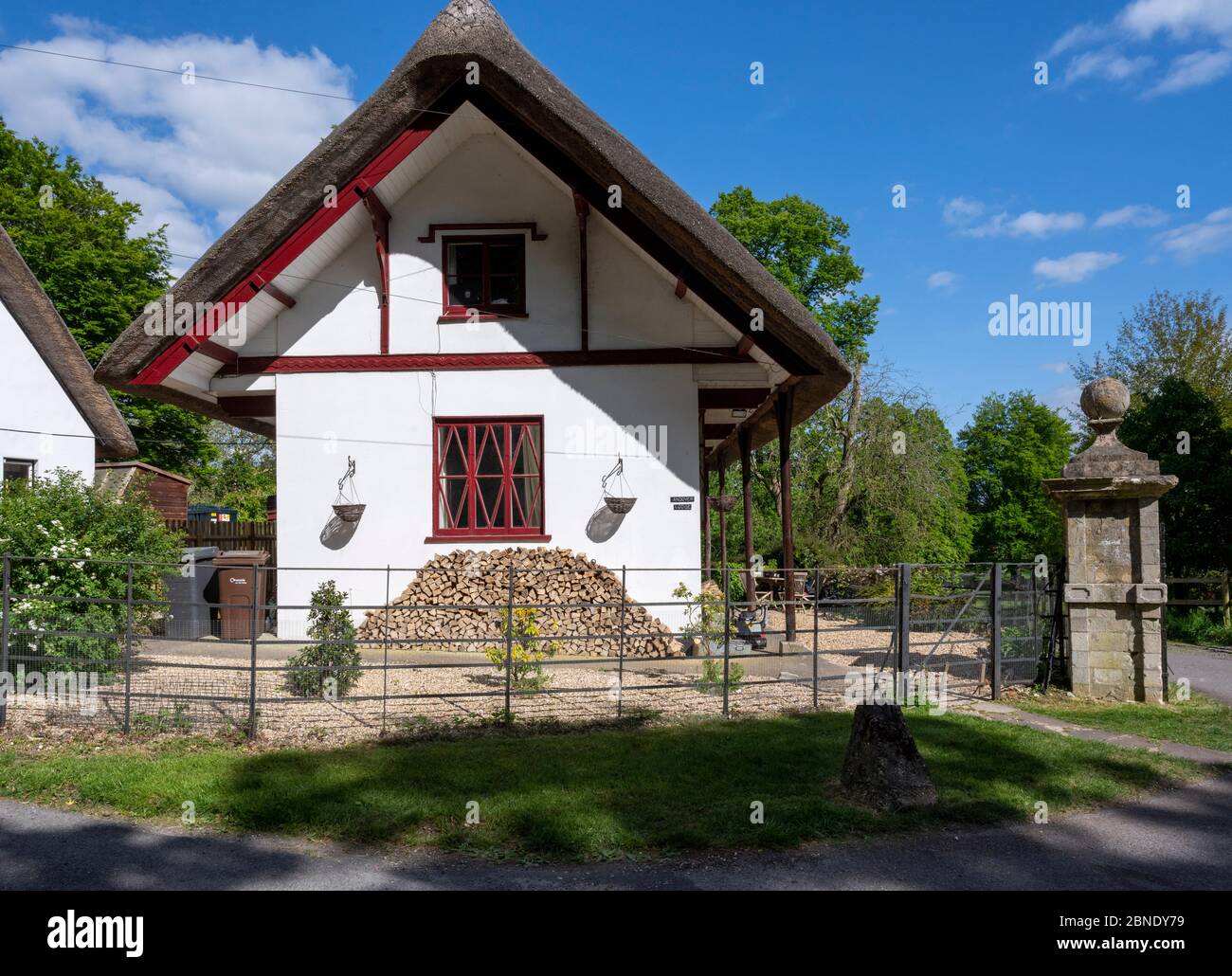 Thatched cottage in the Hampshire village of Wherwell, Test Valley ...