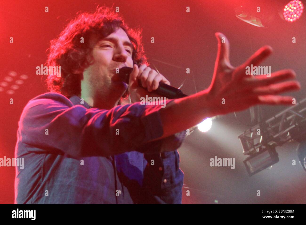 Snow patrol concert hi-res stock photography and images - Alamy