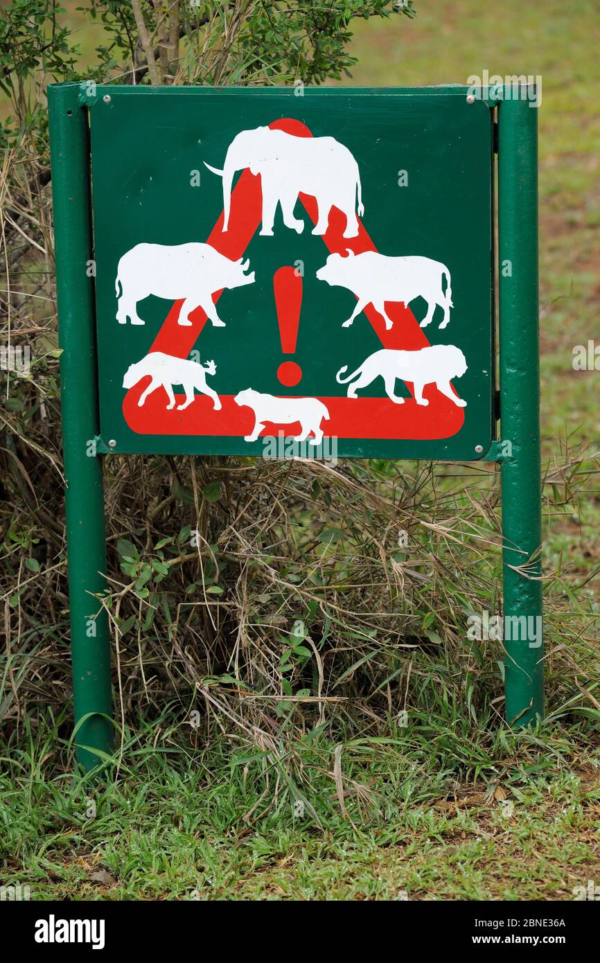 Wildlife warning sign hi-res stock photography and images - Alamy